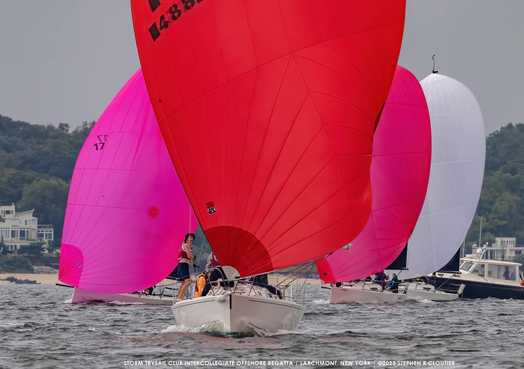 Big-Boat College Teams Go Big
